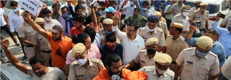 Many Hindutva groups block Friday prayers on road in Dehradun ...